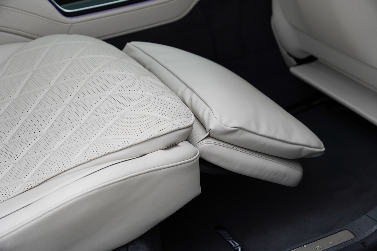 KLASSEN - Mercedes S-Class W223 - Armored Vehicles