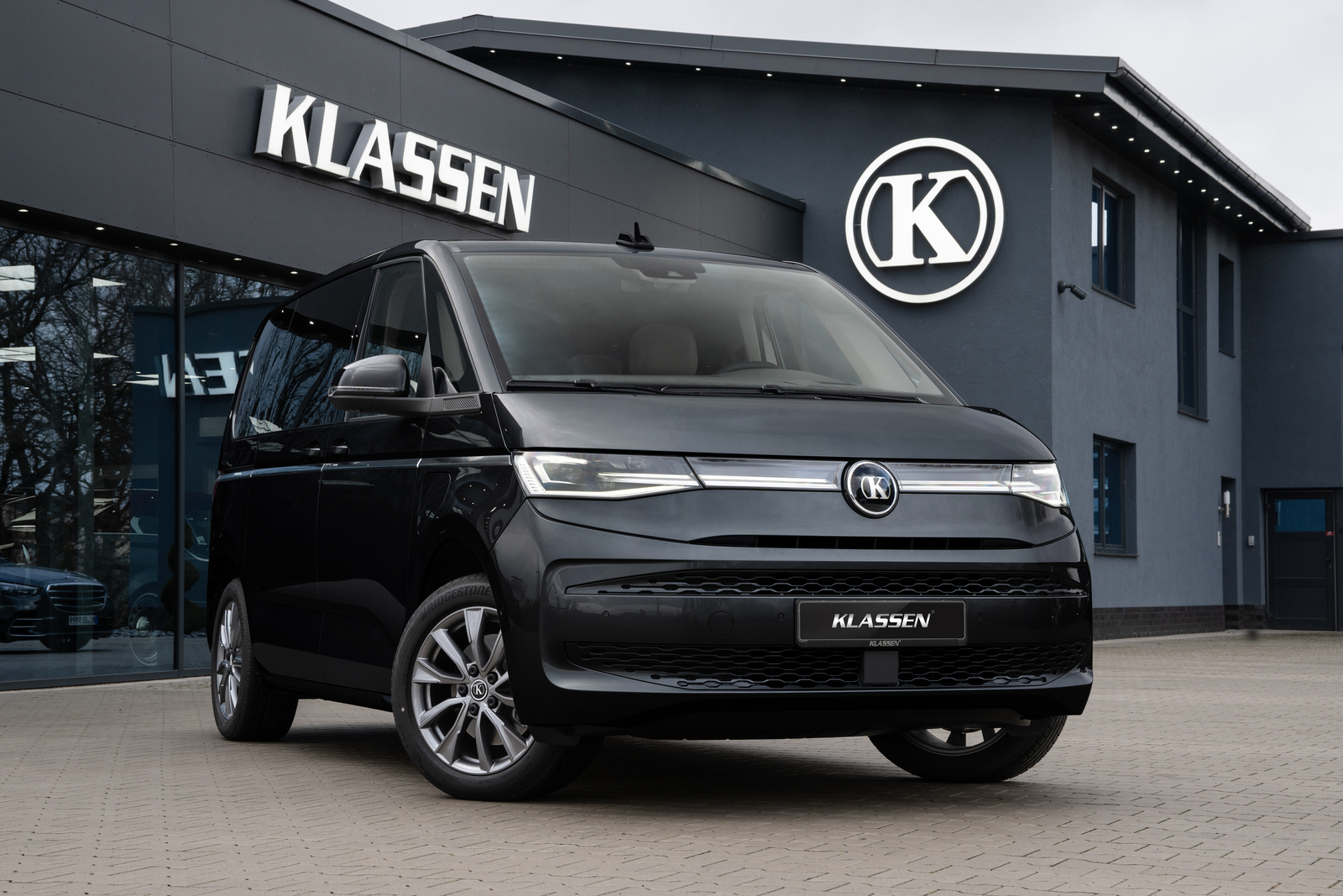 VOLKSWAGEN T6.1 & T7. Multivan Business - VIP Luxus Van | KLASSEN