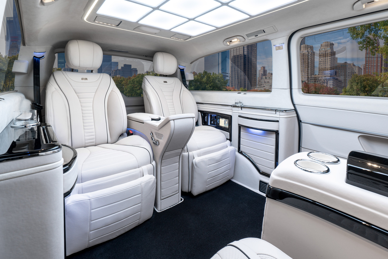 VOLKSWAGEN T6.1 & T7. Multivan Business - VIP Luxus Van | KLASSEN