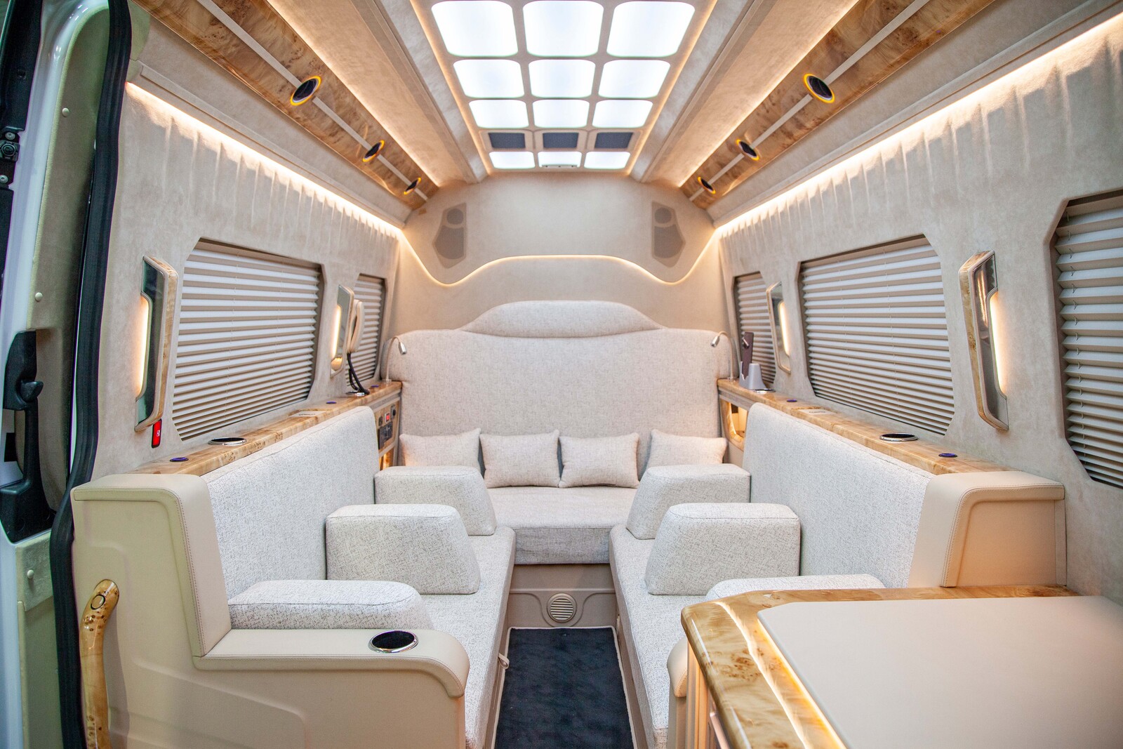 KLASSEN Vip auto design. Exklusiver Luxus Umbau