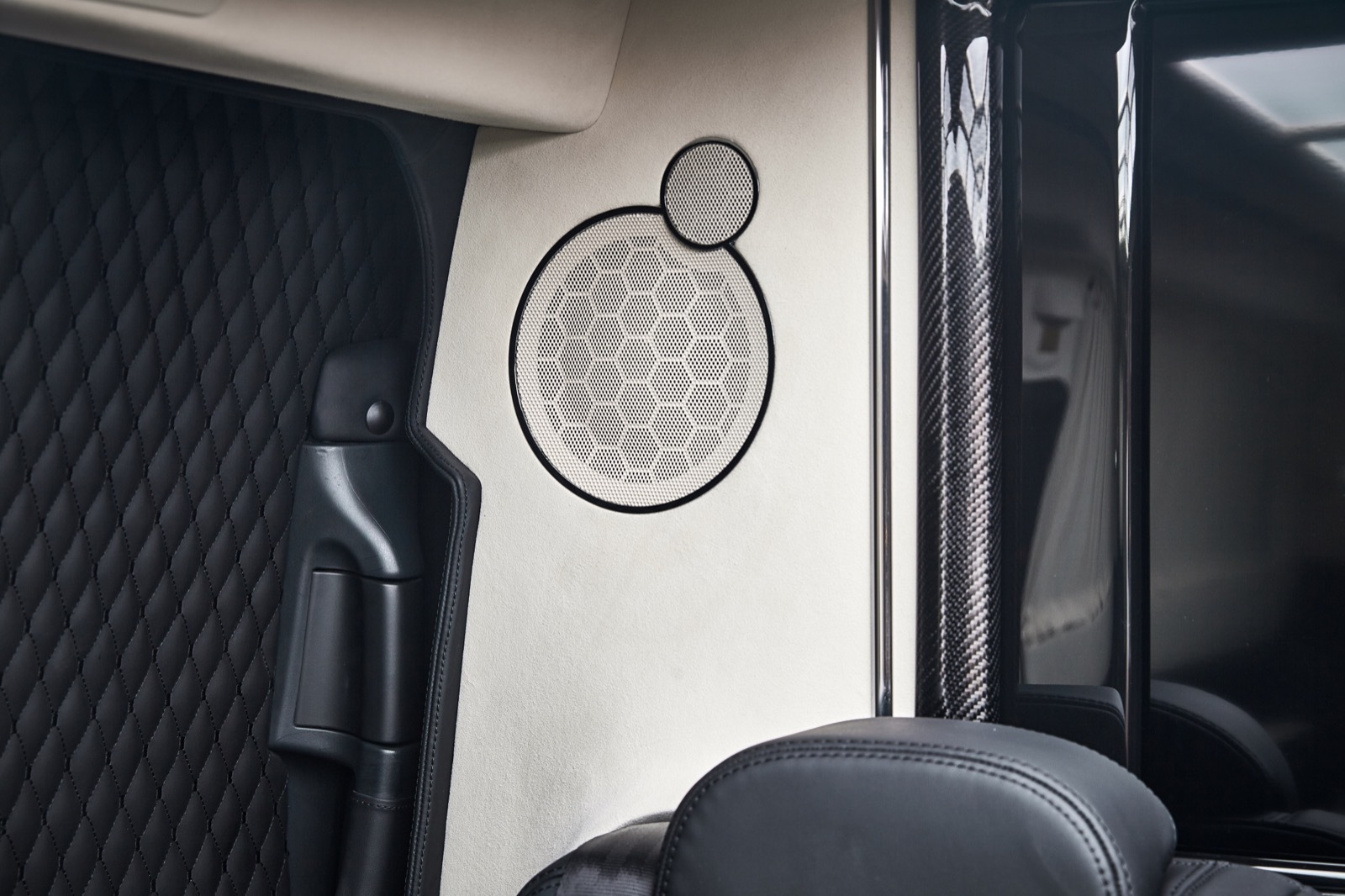 Mercedes-Benz V-Class | Models MVV | Create an elite office on wheels ...