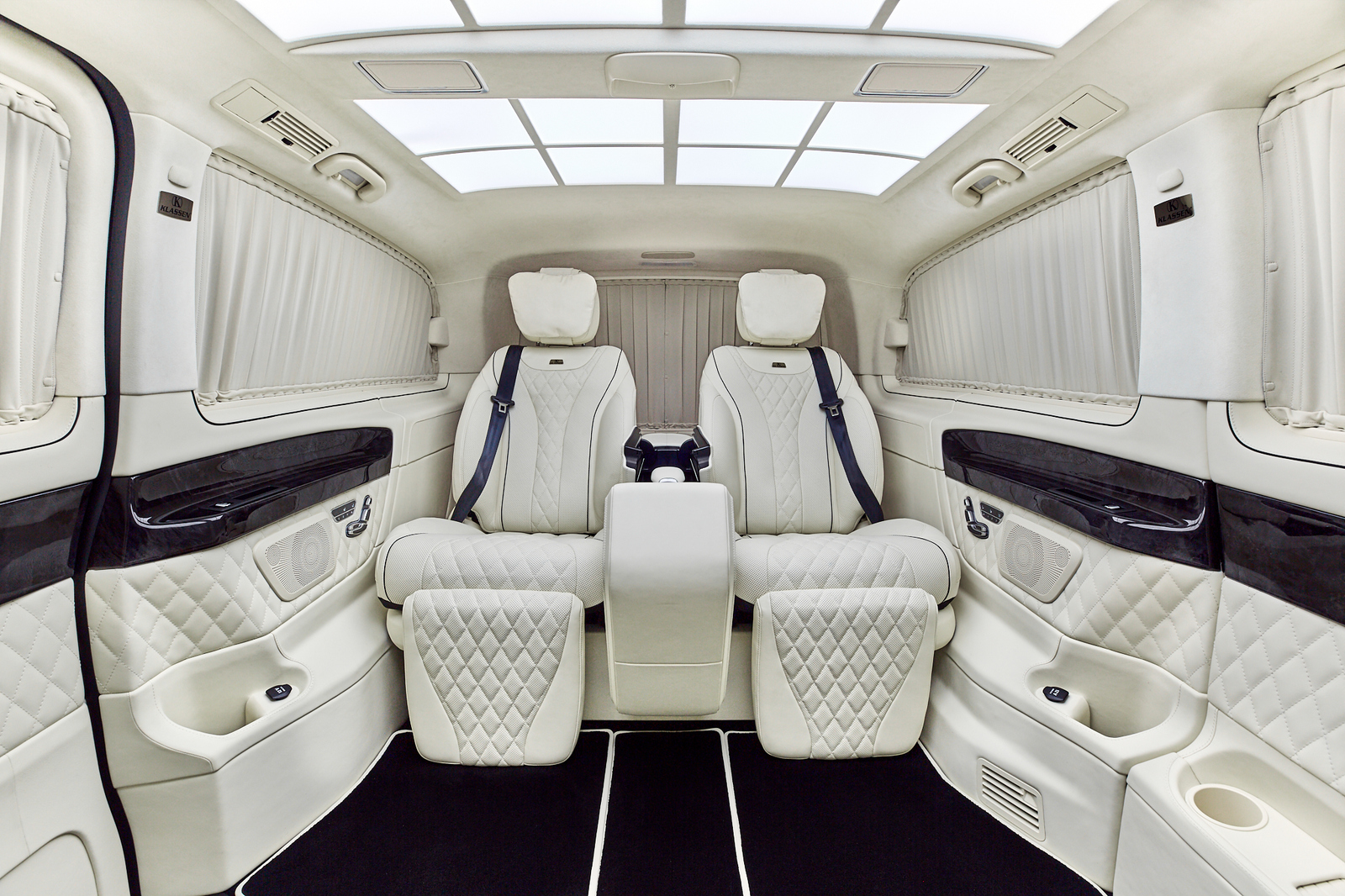 Mercedes-Benz V-Class | Models MVA | Create an elite office on wheels ...