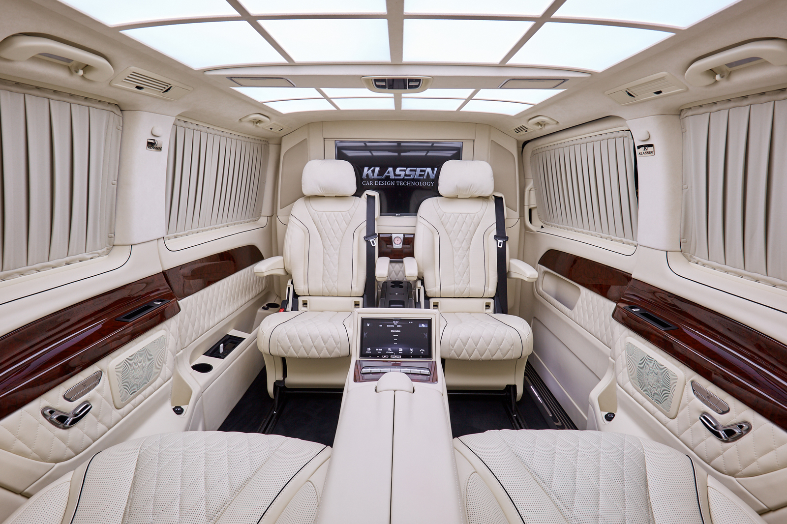 Mercedes-Benz V-Class | Models MVA | Create an elite office on wheels ...