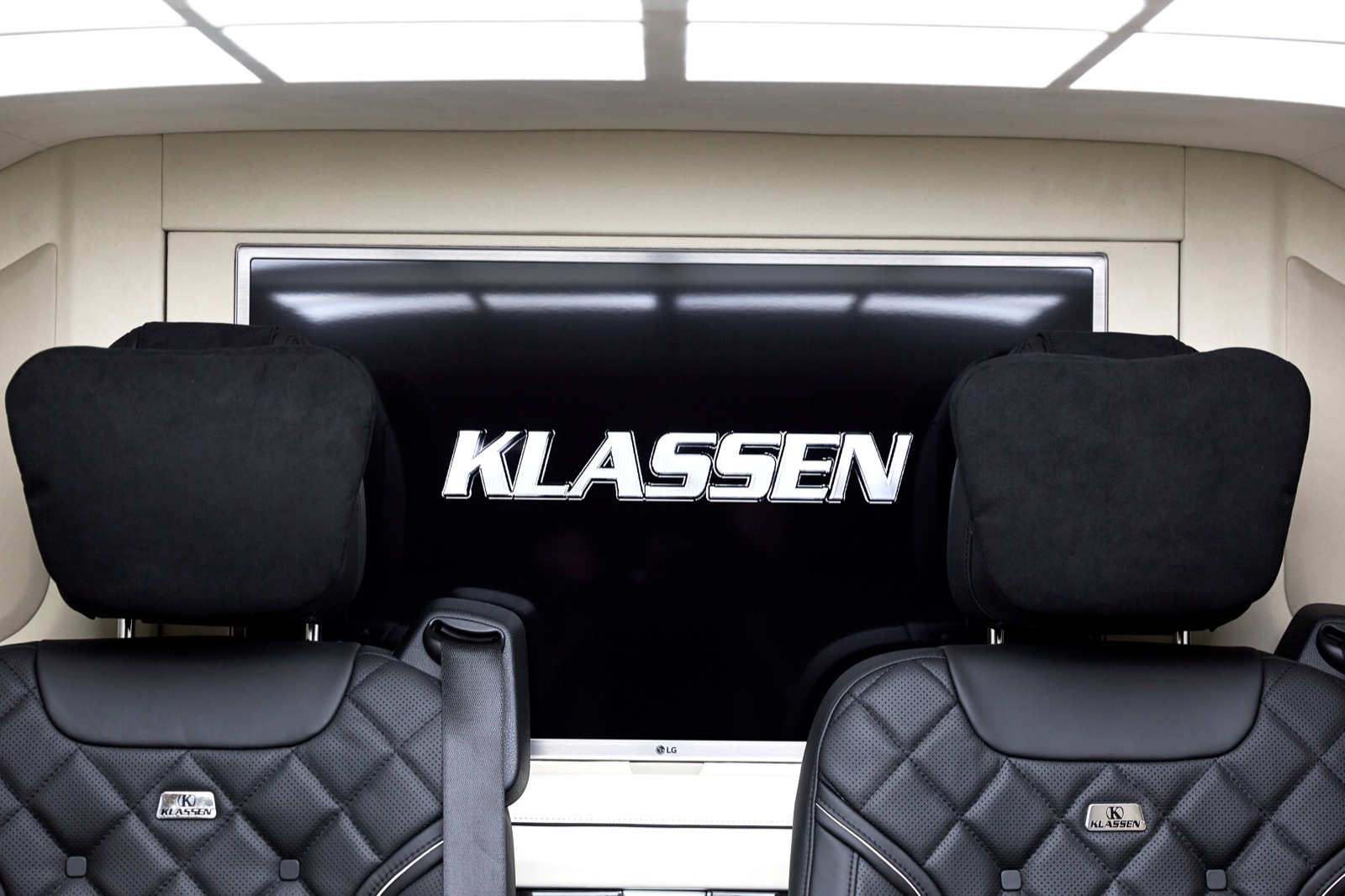 Mercedes-Benz V-Class | Models MVA | Create an elite office on wheels ...