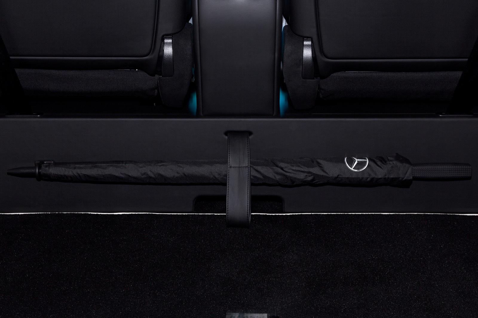 Mercedes-Benz V-Class | Models MVA | Create an elite office on wheels ...