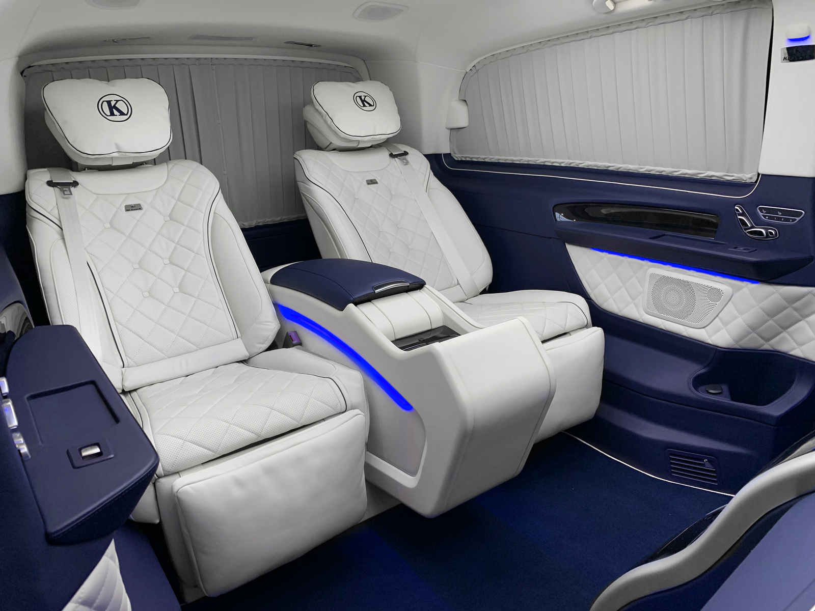 Mercedes-Benz V-Class | Models MVA | Create an elite office on wheels ...