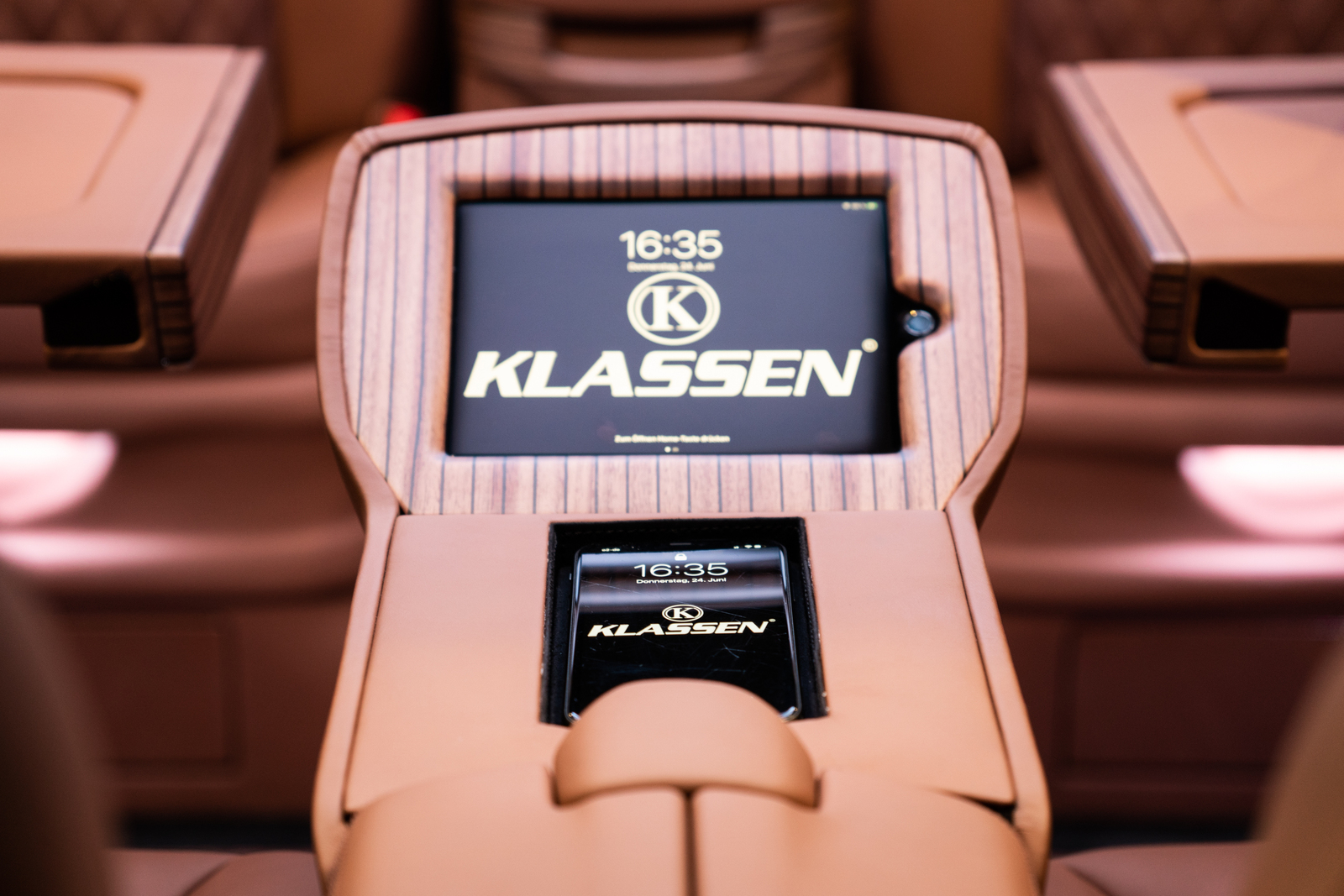Mercedes Benz V-Class | Models MVD | Premium private jet VAN | KLASSEN
