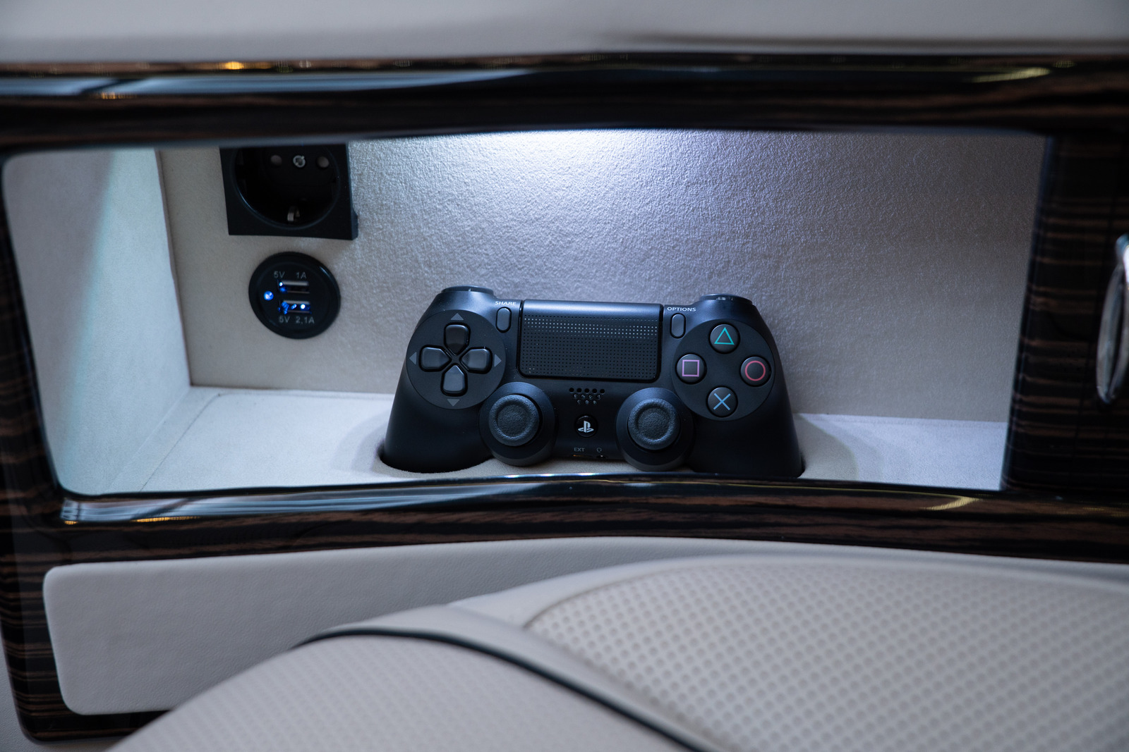 Mercedes Benz V-Class | Models MVTM | Luxury VIP Jetvan First-Class ...