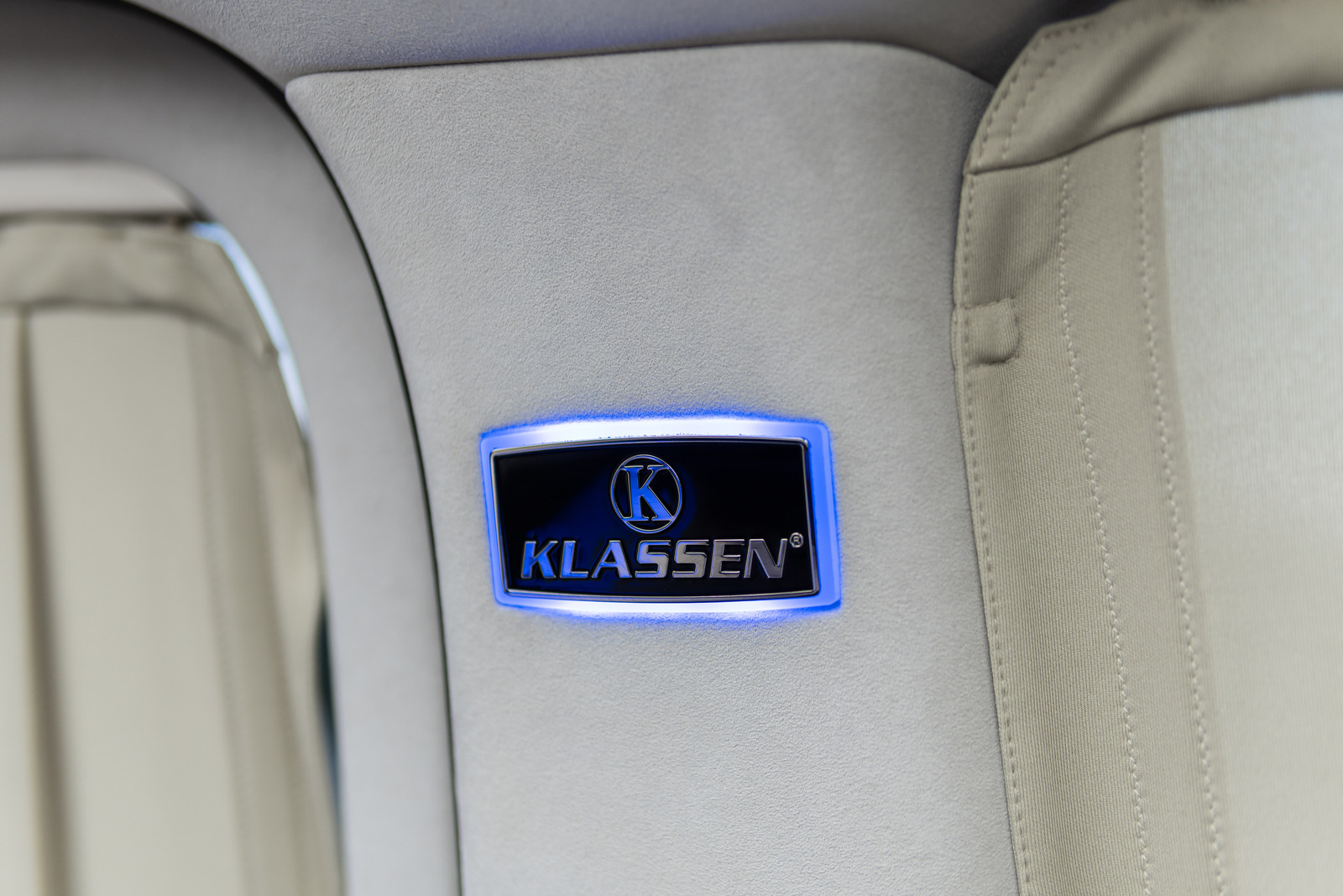 Mercedes-Benz V-Class | Models MVV | Create an elite office on wheels ...