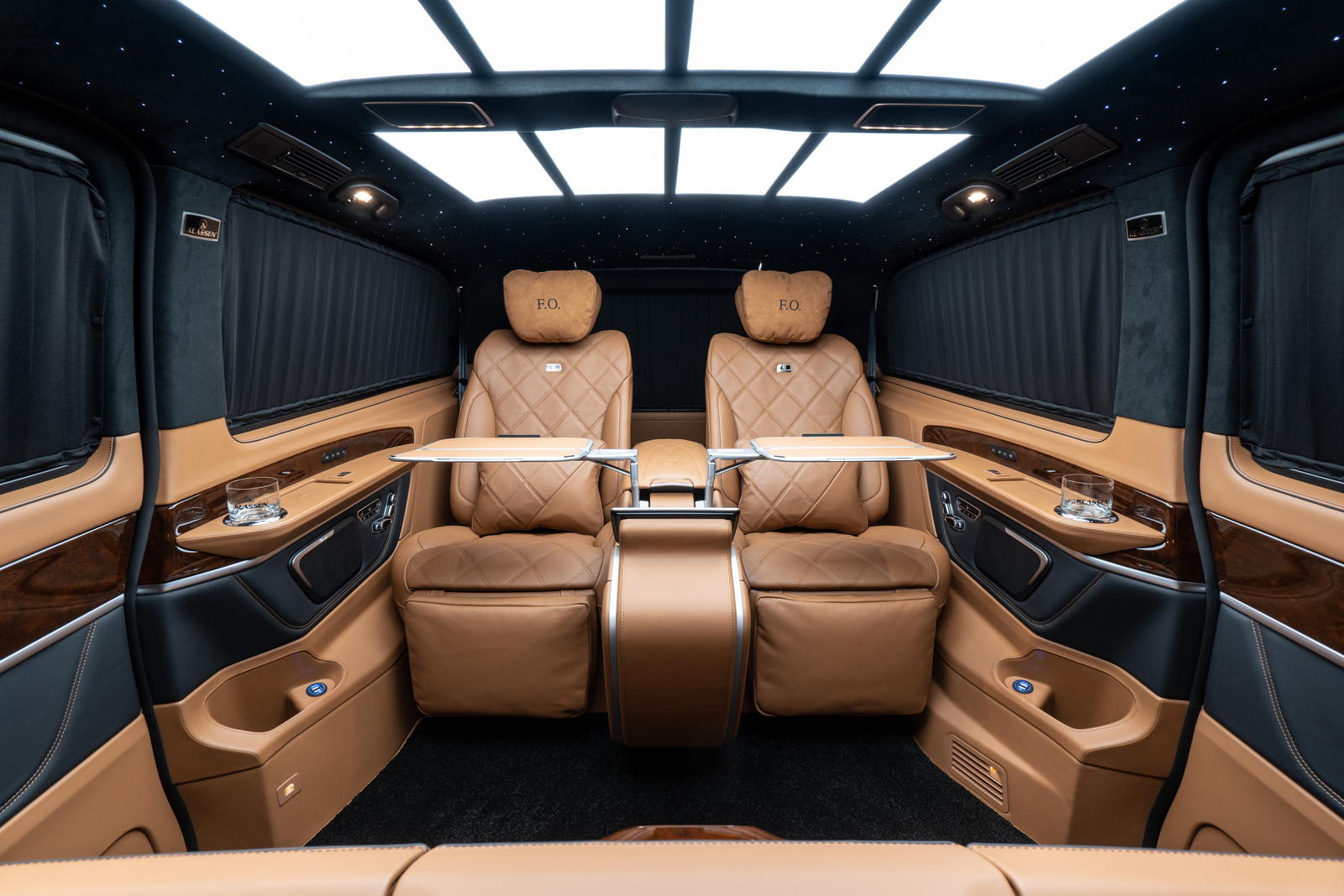 Mercedes-Benz V-Class | Models MVV | Create an elite office on wheels ...
