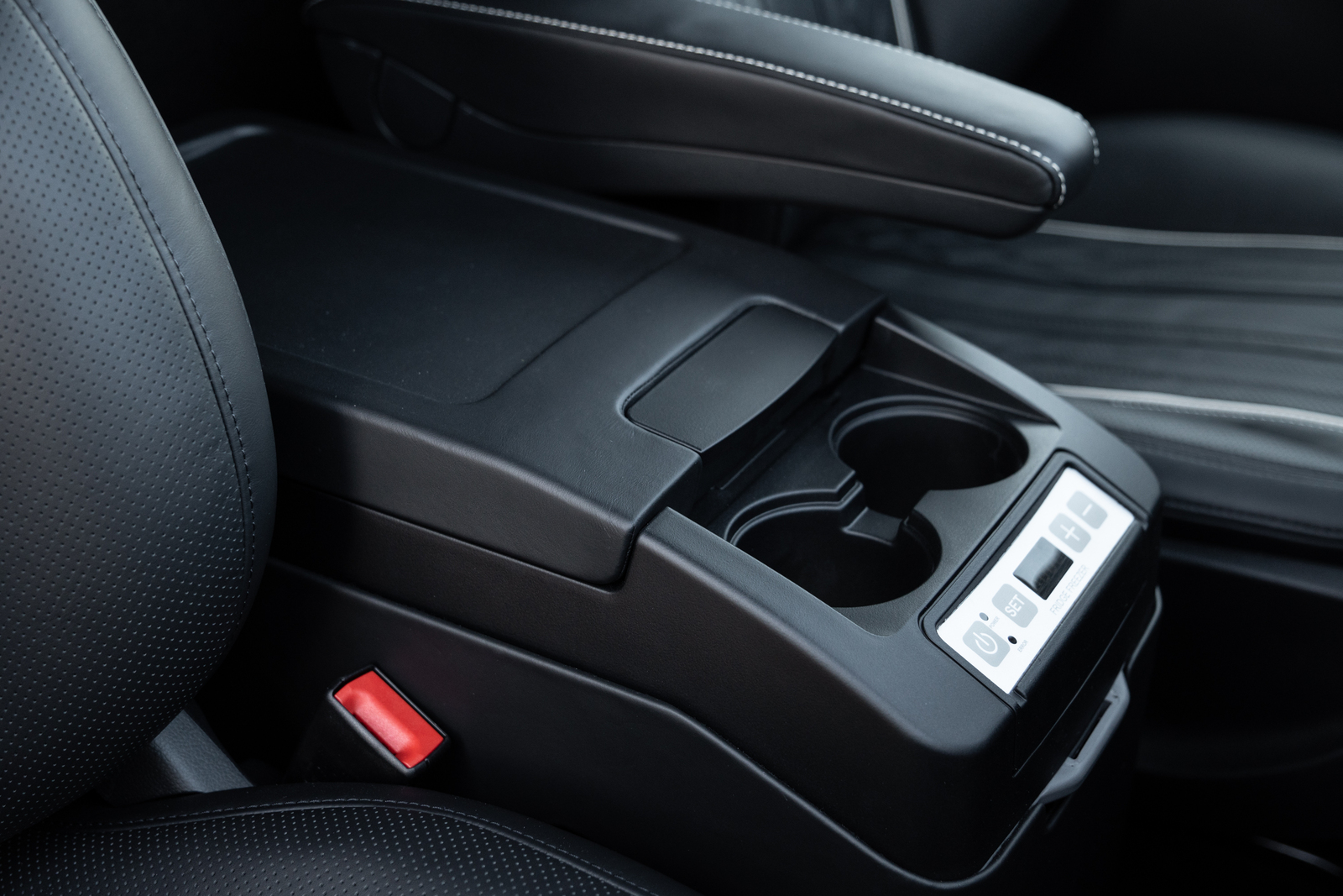 Mercedes-Benz V-Class | Models MVV | Create an elite office on wheels ...