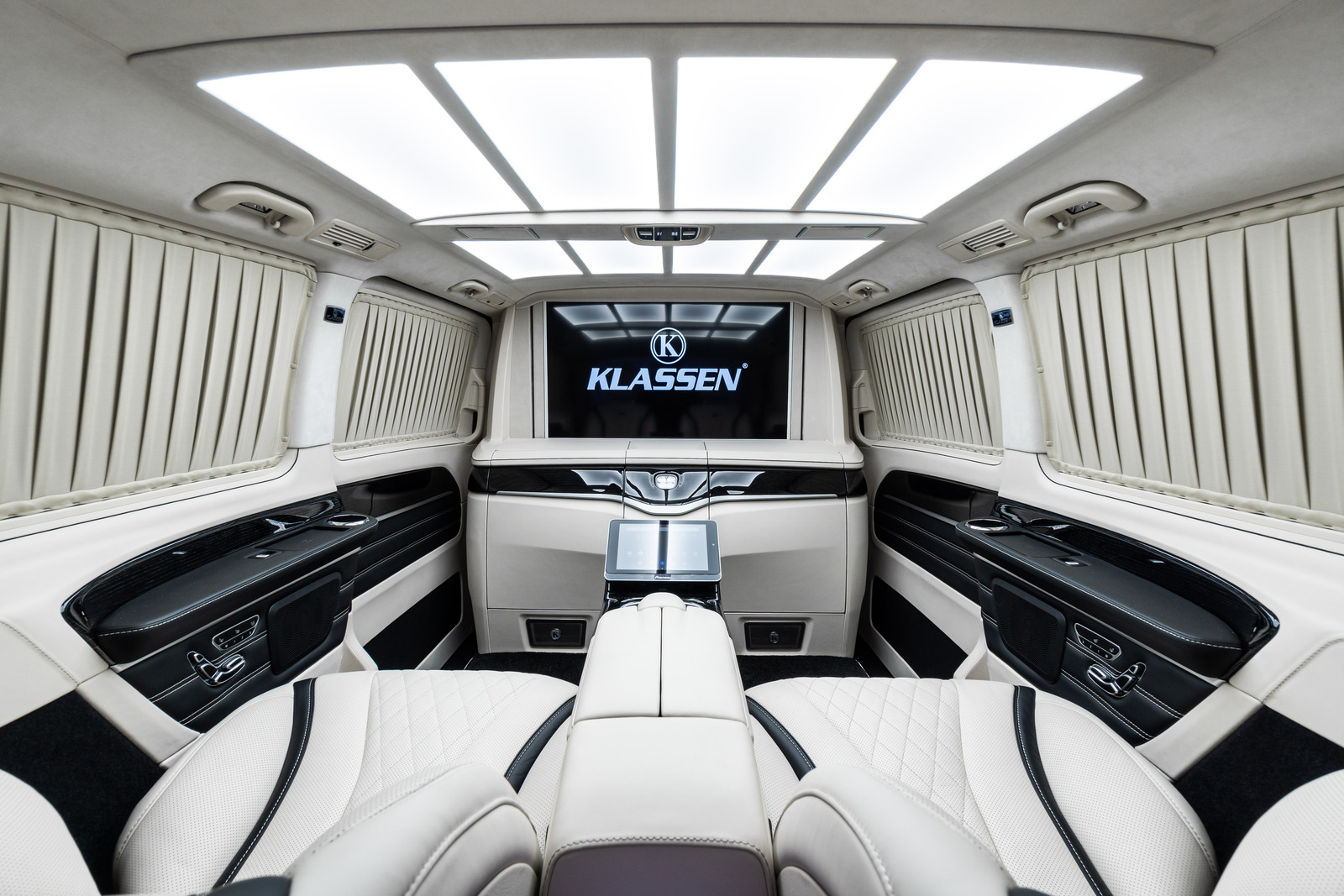 Mercedes-Benz V-Class | Models MVV | Create an elite office on wheels ...