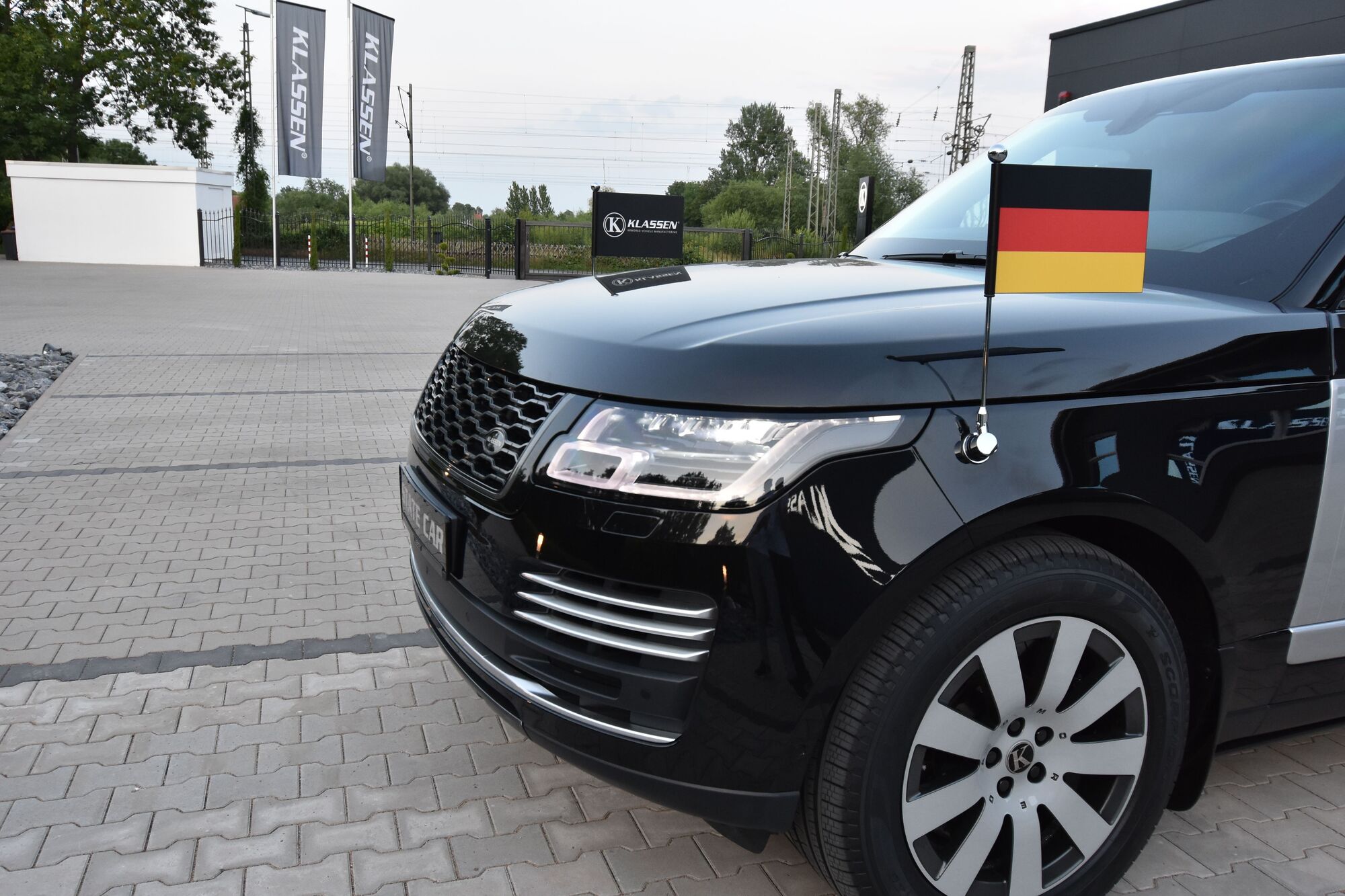 Stretched & Armored Range Rover +1000mm - KLASSEN