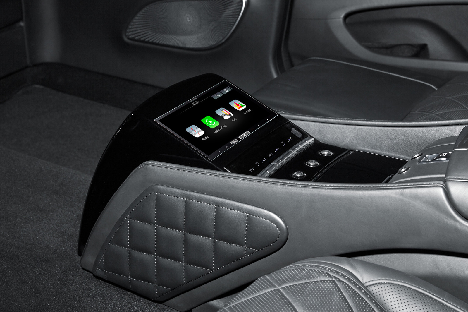 Mercedes Maybach +1050mm - Stretched Vehicle - KLASSEN