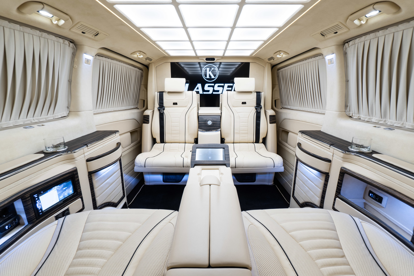 KLASSEN VIP Mercedes-Benz minivan. Luxury Mercedes-Benz V-Class vip van ...