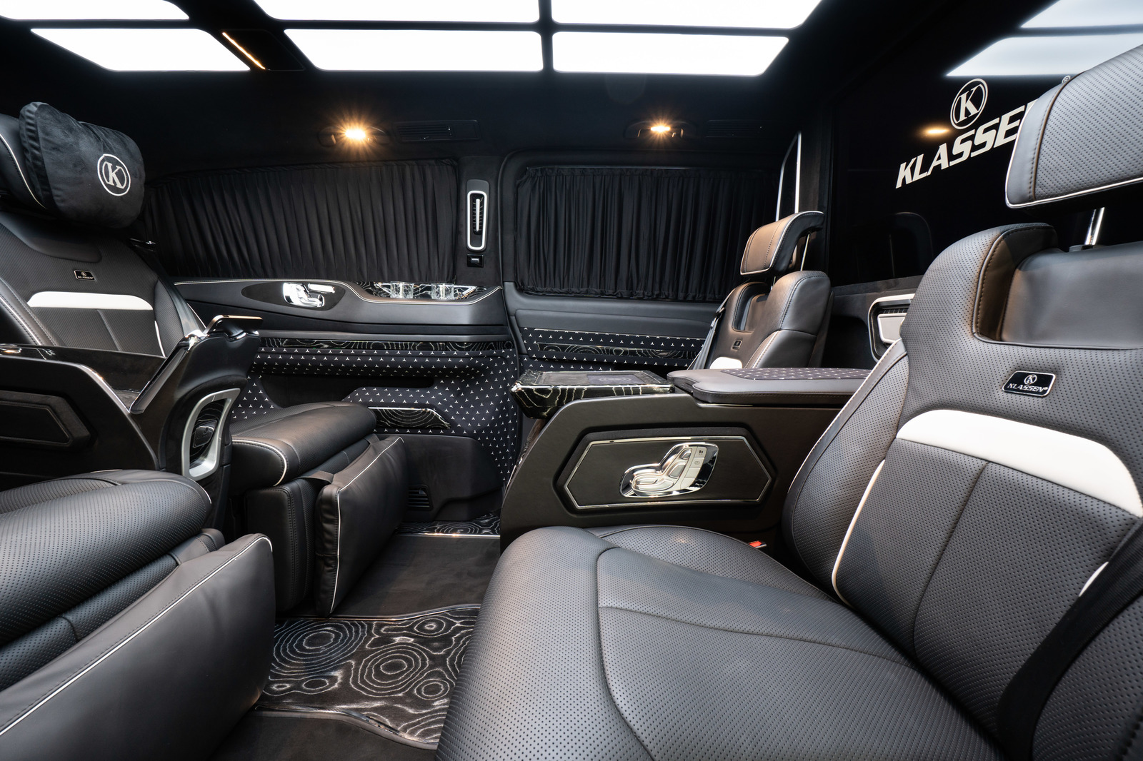 KLASSEN VIP Mercedes-Benz minivan. Luxury Mercedes-Benz V-Class vip van ...