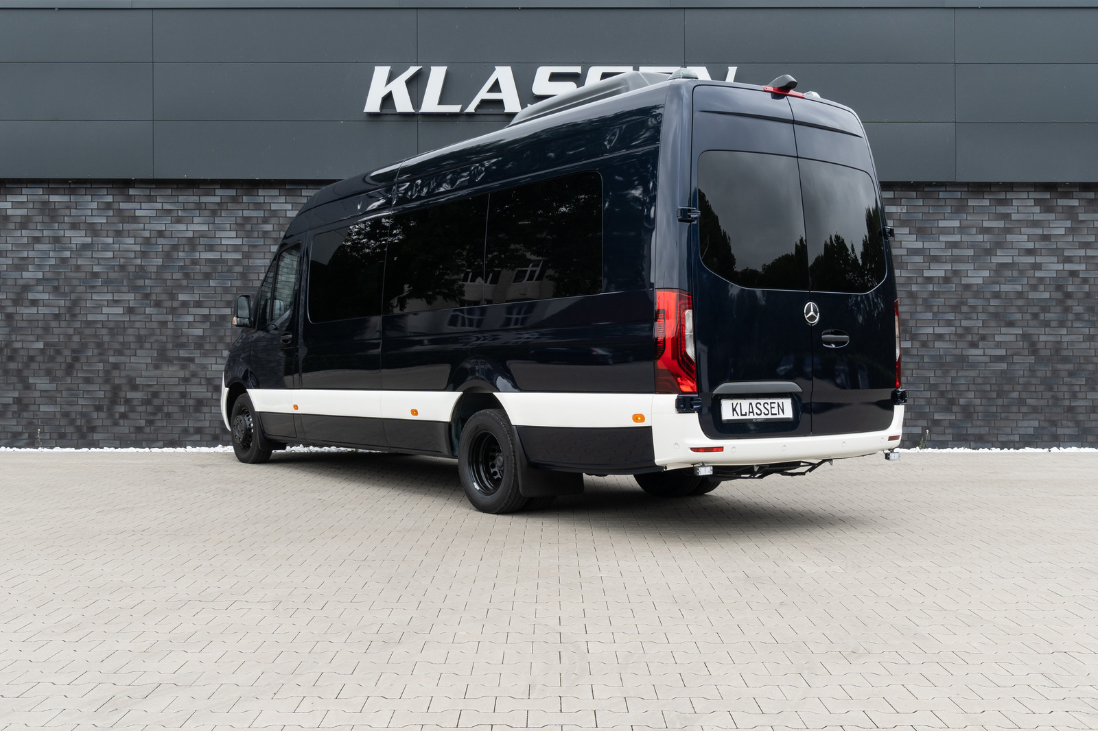 KLASSEN VIP Mercedes-Benz Sprinter. Luxury Mercedes-Benz Sprinter vip ...